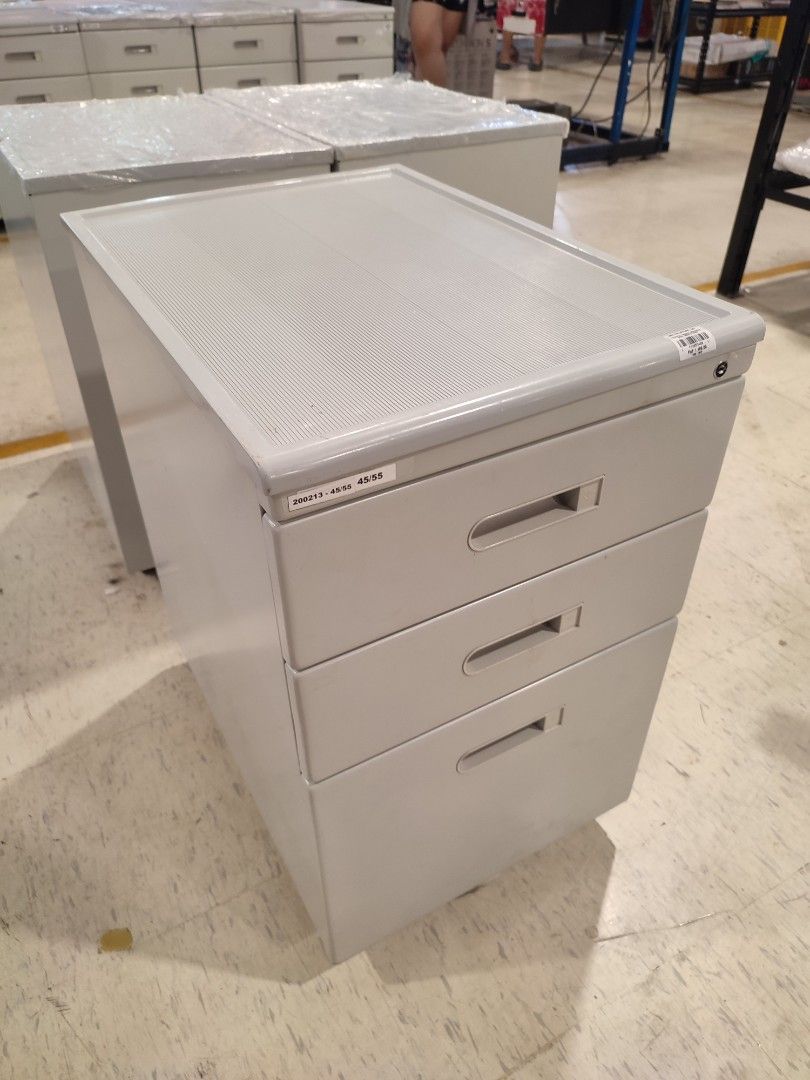 Mobile Pedestal Cabinet w/o key on Carousell