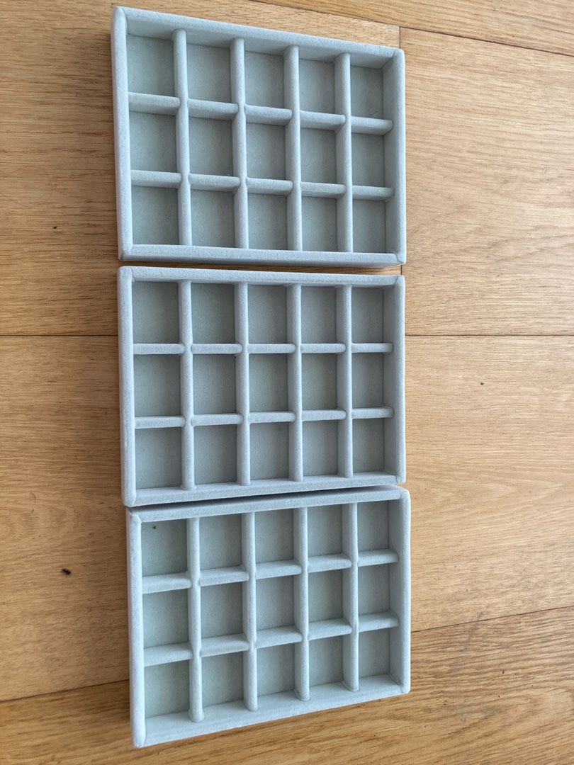 Muji dividers, 女裝, 飾物及配件, 飾物架、飾物盒、飾物收納盒 - Carousell