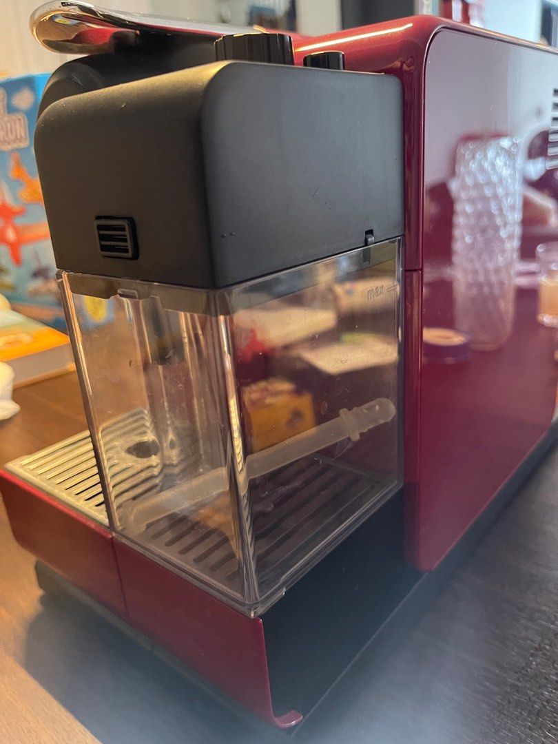 Nespresso Lattissima Touch, TV & Home Appliances, Kitchen Appliances ...