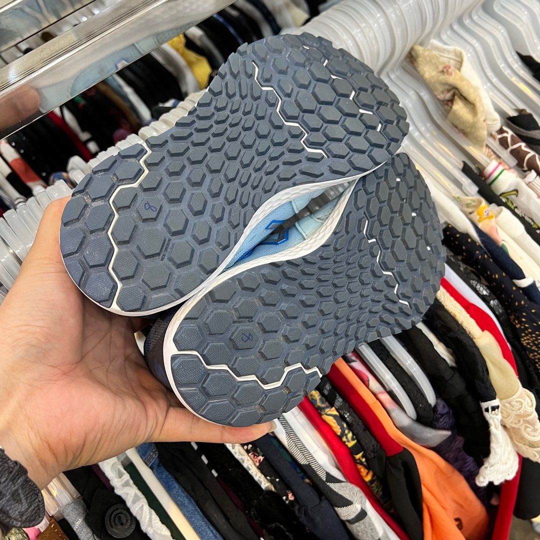 New Balance Comfort Ride, Women's Fashion, Footwear, Sneakers on Carousell