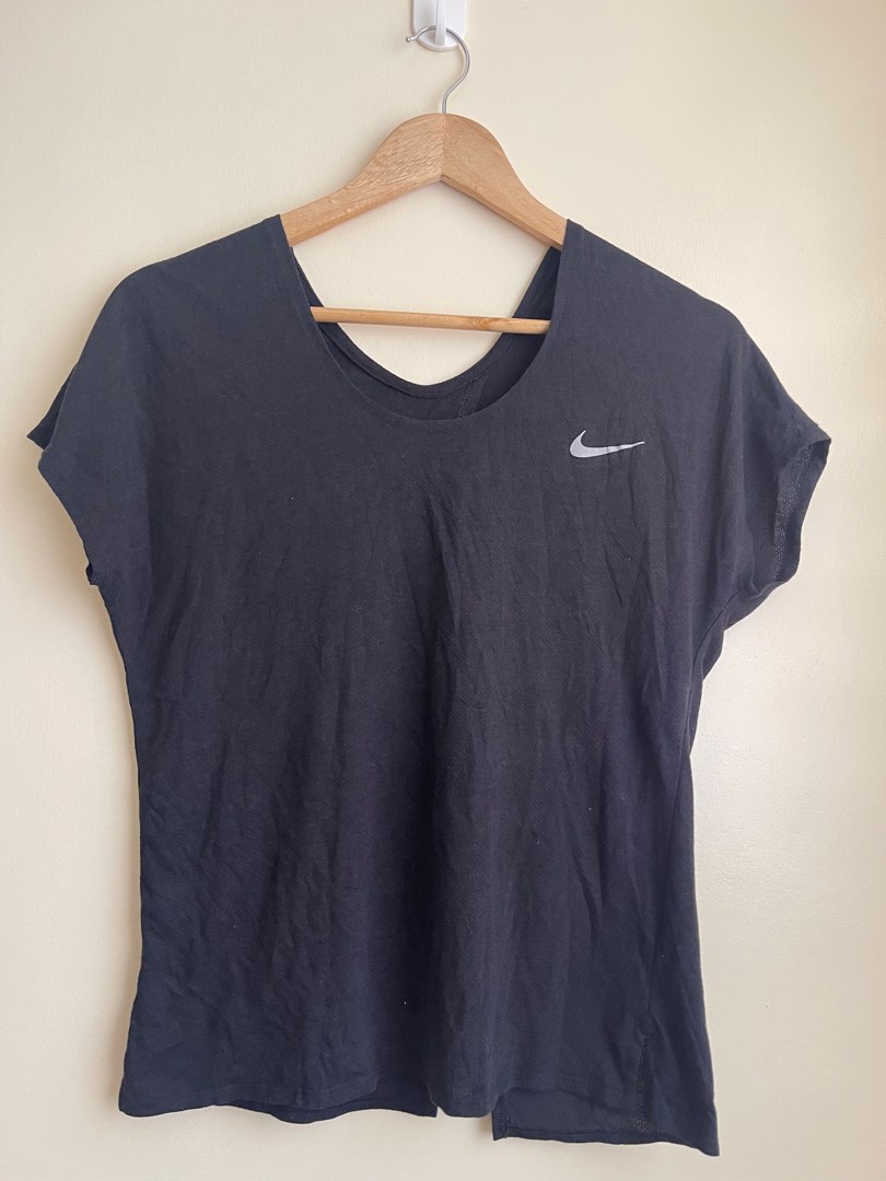 Nike open back shirt, Women's Fashion, Tops, Shirts on Carousell