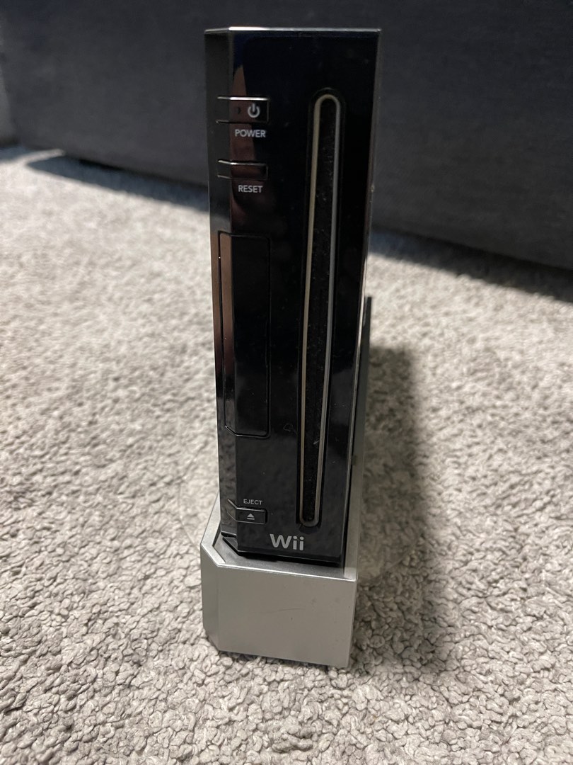 Nintendo Wii Mario cart edition, Video Gaming, Video Game Consoles ...