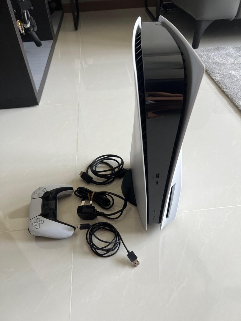 PlayStation 5 standard disc edition, Video Gaming, Video Game Consoles ...