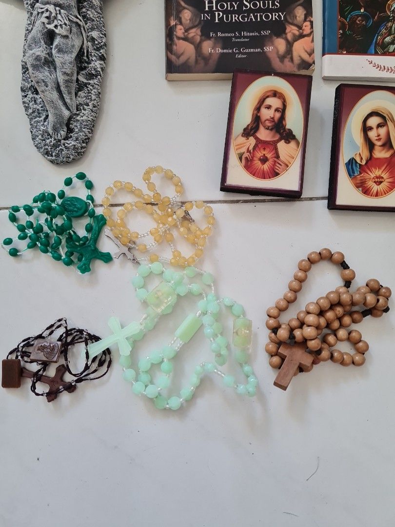 RELIGIOUS ITEMS - CATHOLIC, Hobbies & Toys, Memorabilia & Collectibles ...
