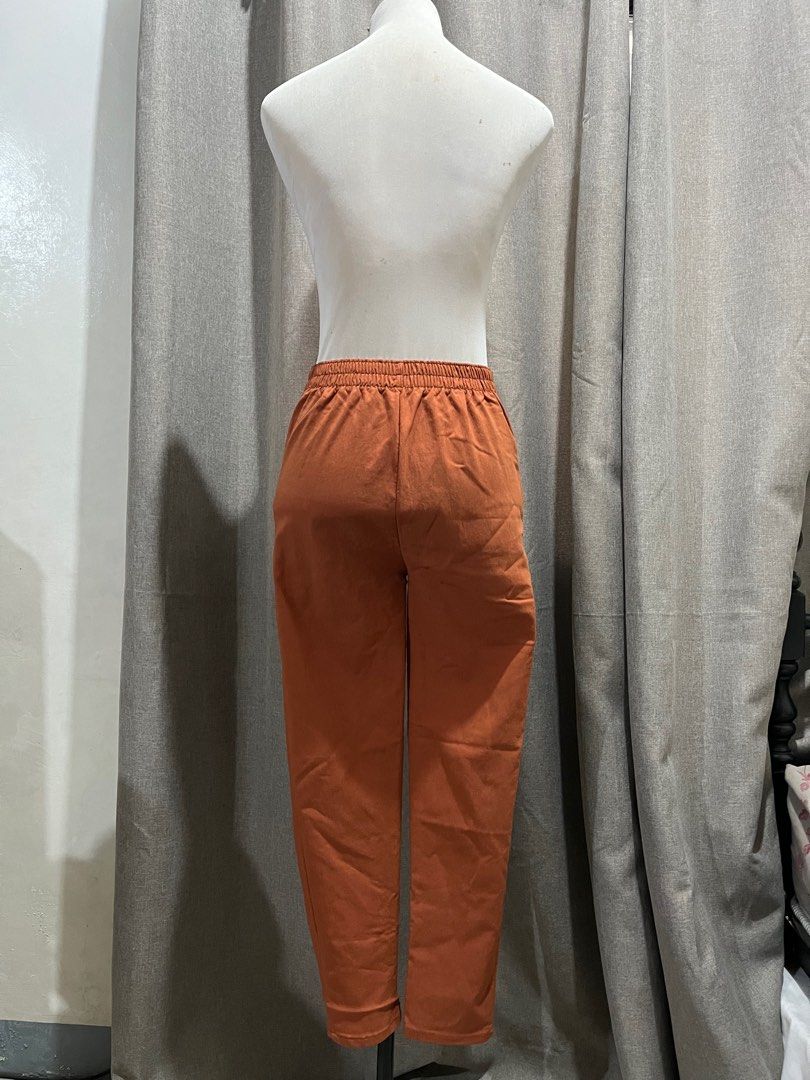 FREE Rust pants, Women's Fashion, Bottoms, Other Bottoms on Carousell