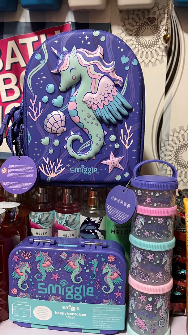 Smiggle lunch box and more on Carousell