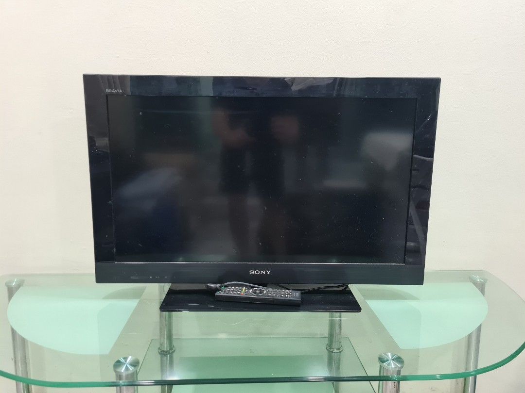 Sony 32" LCD TV KDL-32CX520, TV & Home Appliances, TV & Entertainment ...