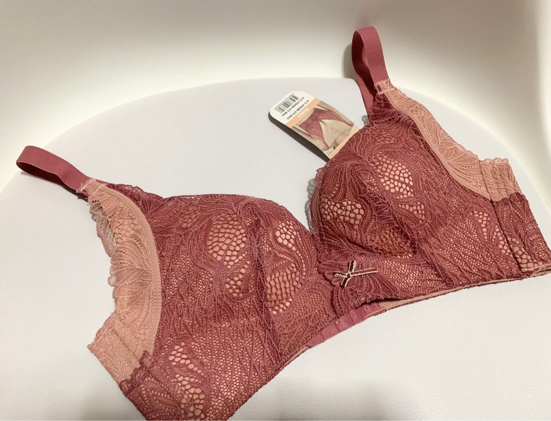 Sorella Bra, Women's Fashion, New Undergarments & Loungewear on Carousell