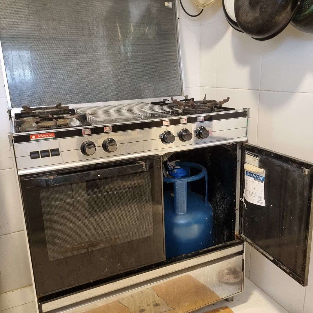 Stand alone gas stove and wall mounted hood, TV & Home Appliances ...