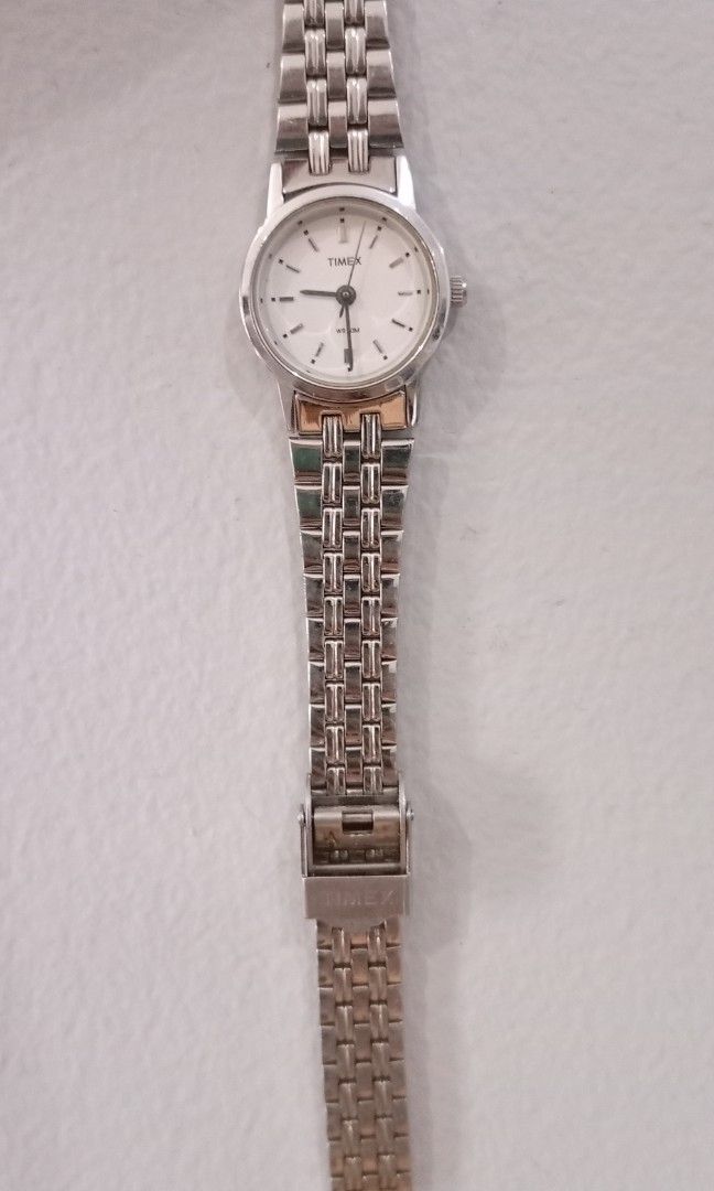 Timex silver watch, Women's Fashion, Watches & Accessories, Watches on ...