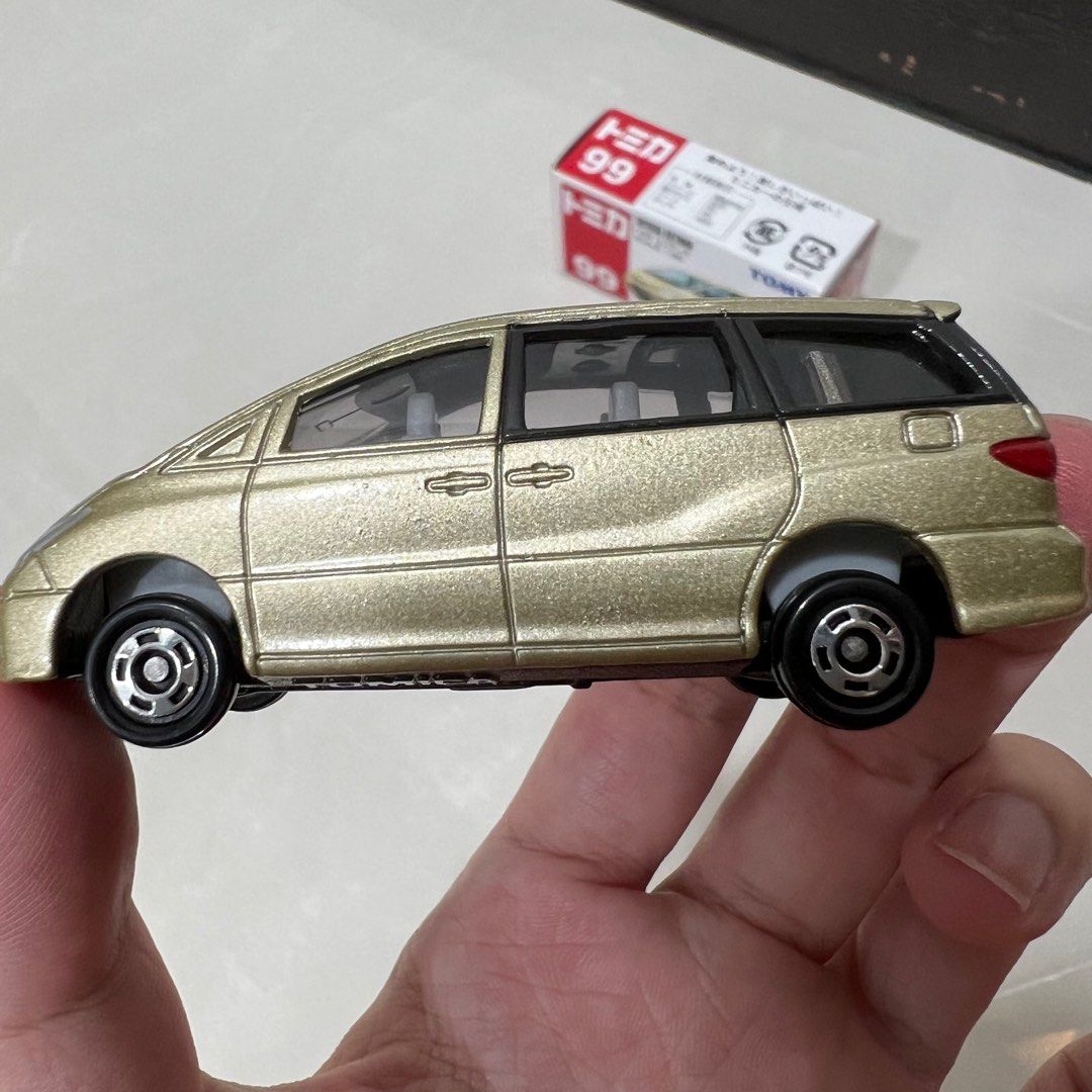 Tomica #99 Toyota Estima, Ito-Yokado Toyota Estima Fire Command Car ...