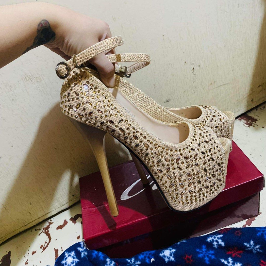 Venus Pageant Heels on Carousell