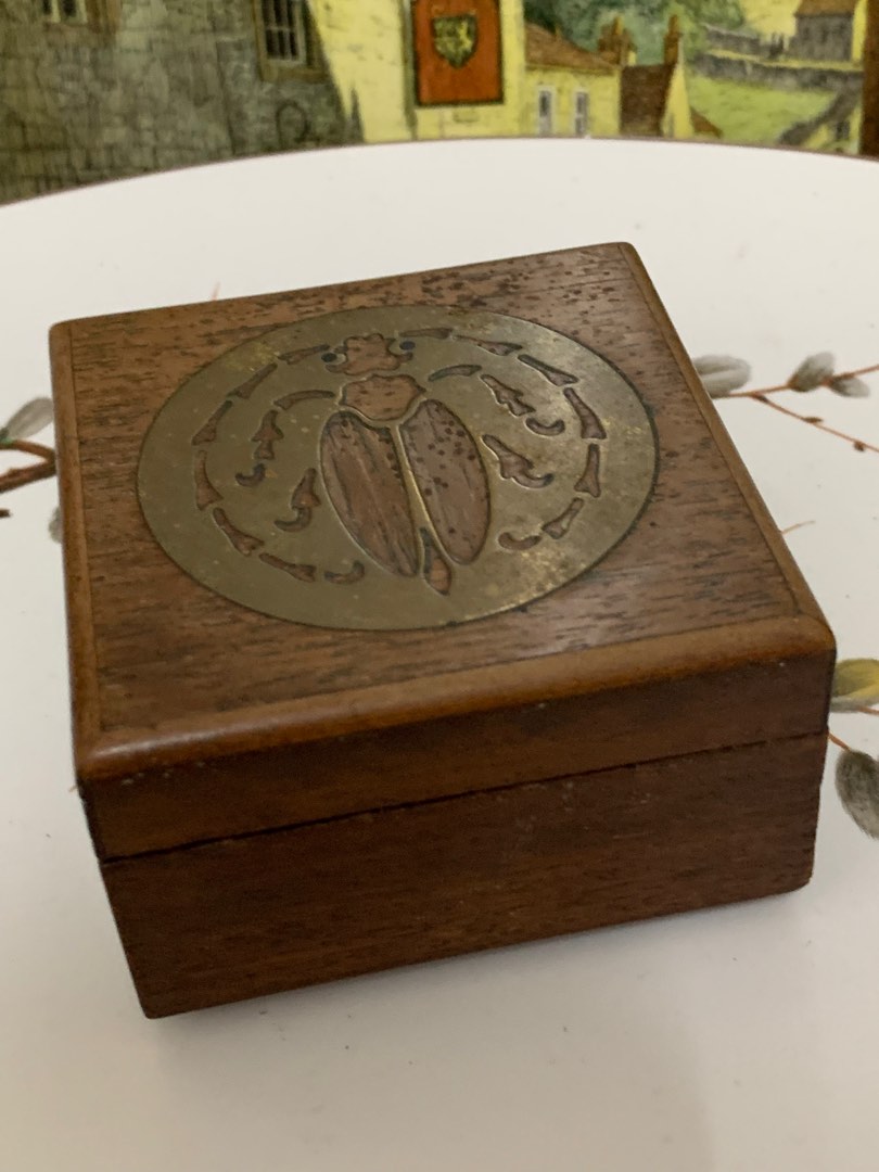 Vintage small Square Wooden Box With brass inlay In The Middle, Hobbies ...