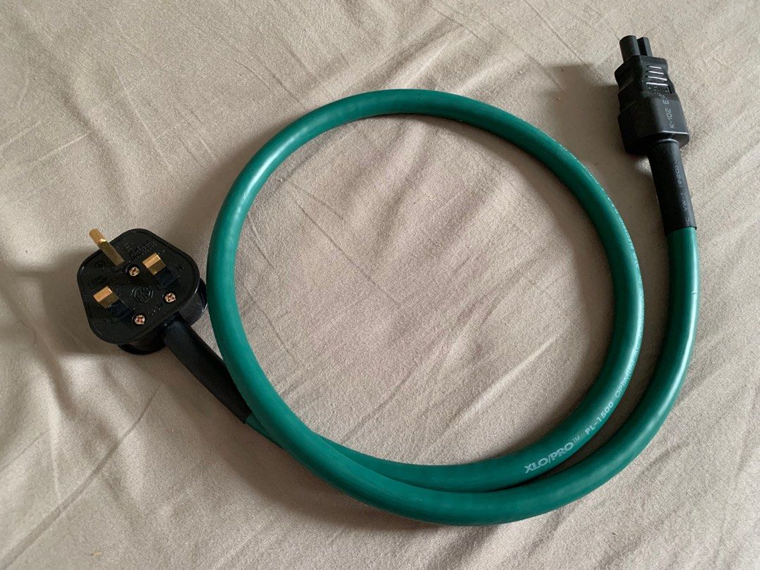 XLO power cable with uk sg 3 pin plug and figure 8 connector for ...