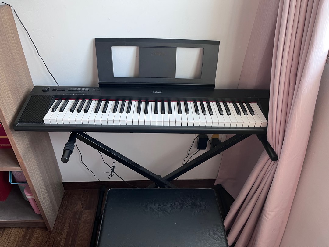 Yamaha NP12 Piaggero 61 key keyboard, with stand, bench and pedal ...