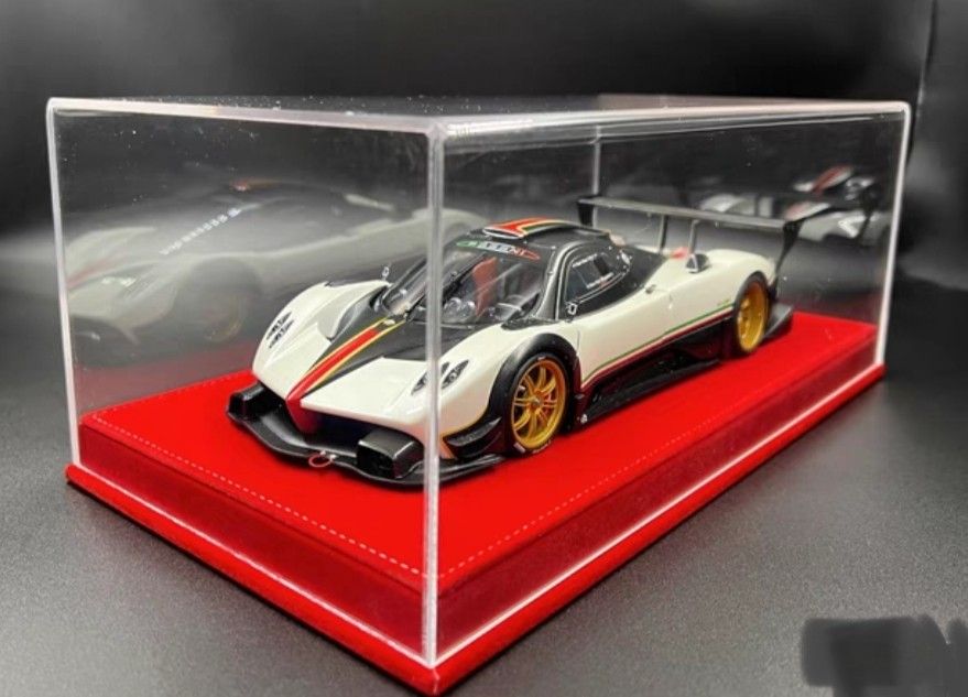 1/18 (red color ) display case, Hobbies & Toys, Toys & Games on Carousell