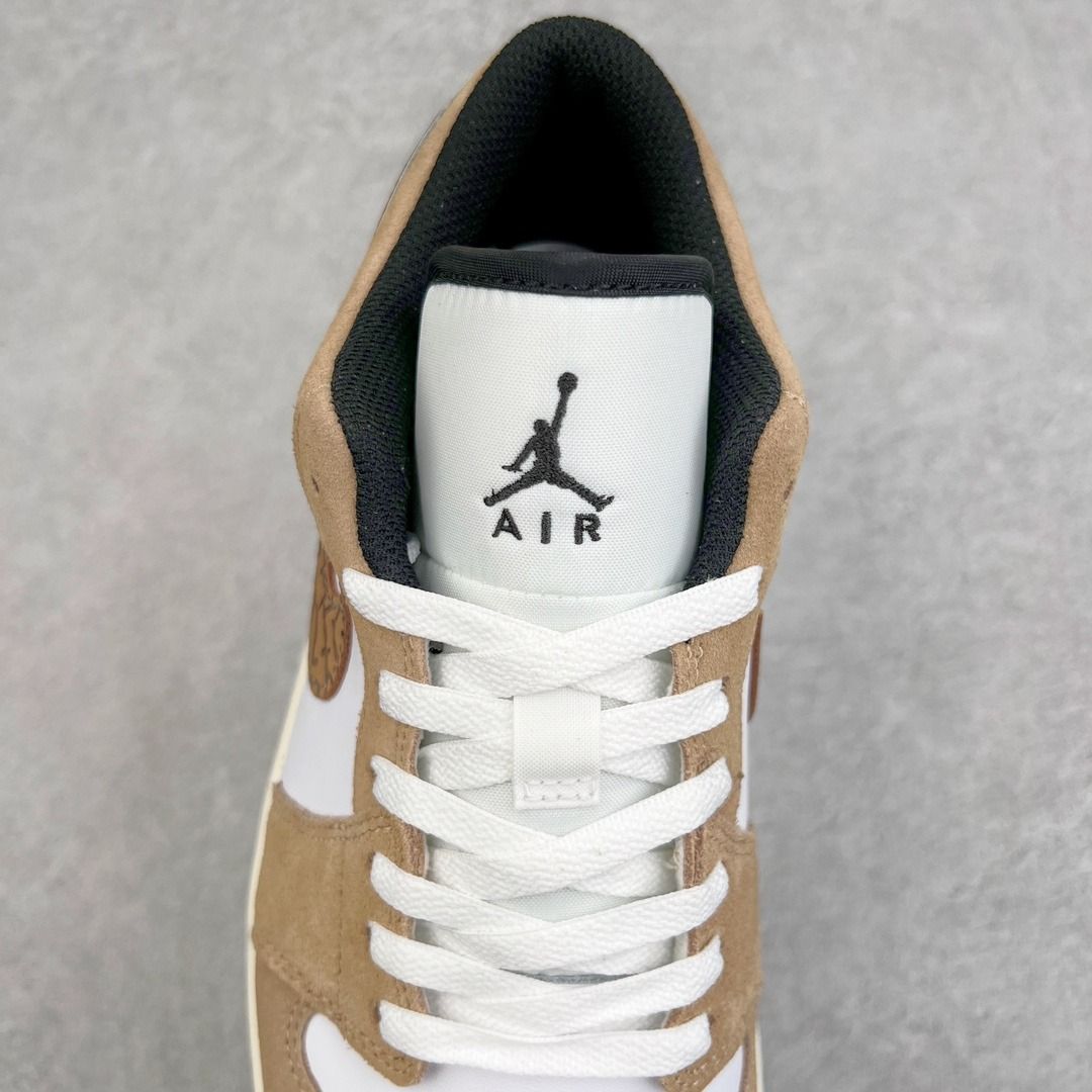 Air Jordan 1 Low, Men's Fashion, Footwear, Sneakers on Carousell