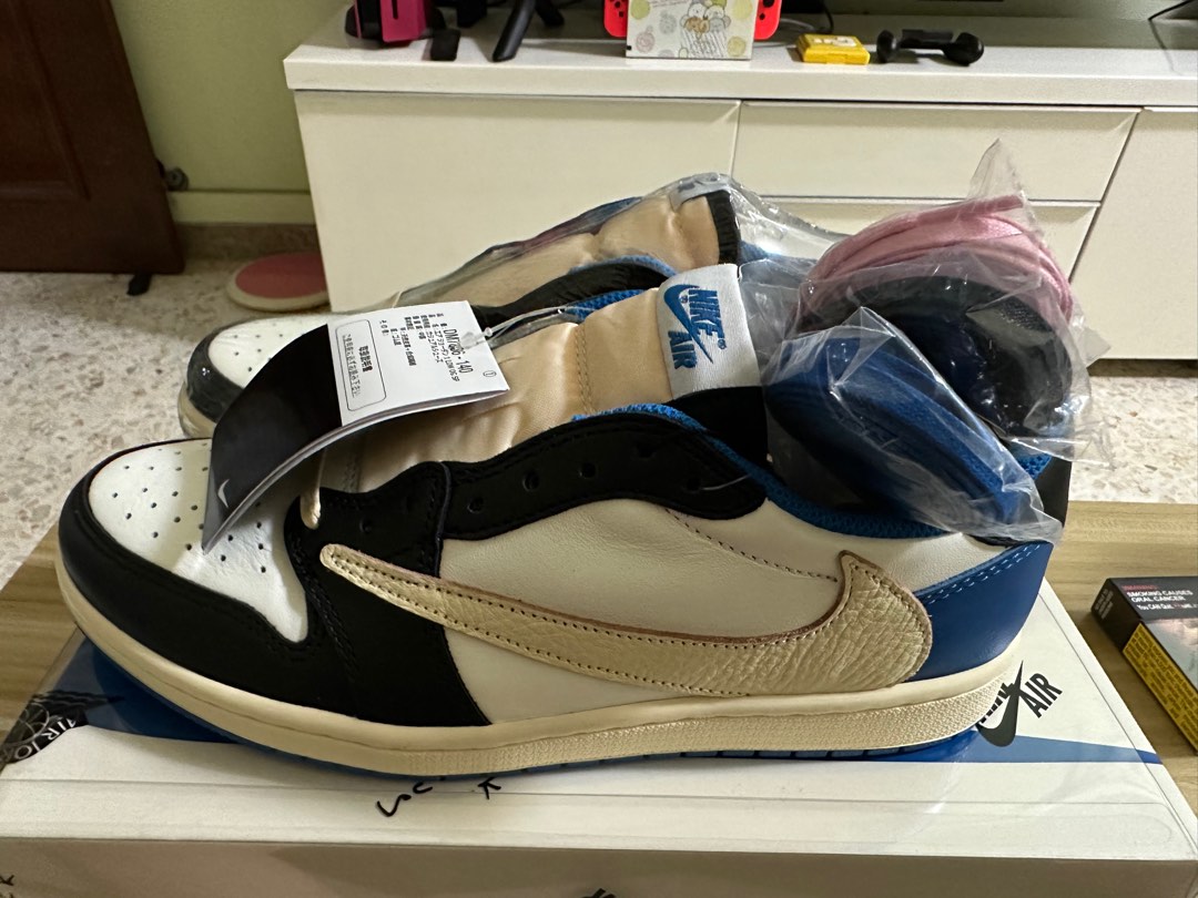 Air Jordan 1 travis scott fragment, Men's Fashion, Footwear, Sneakers ...