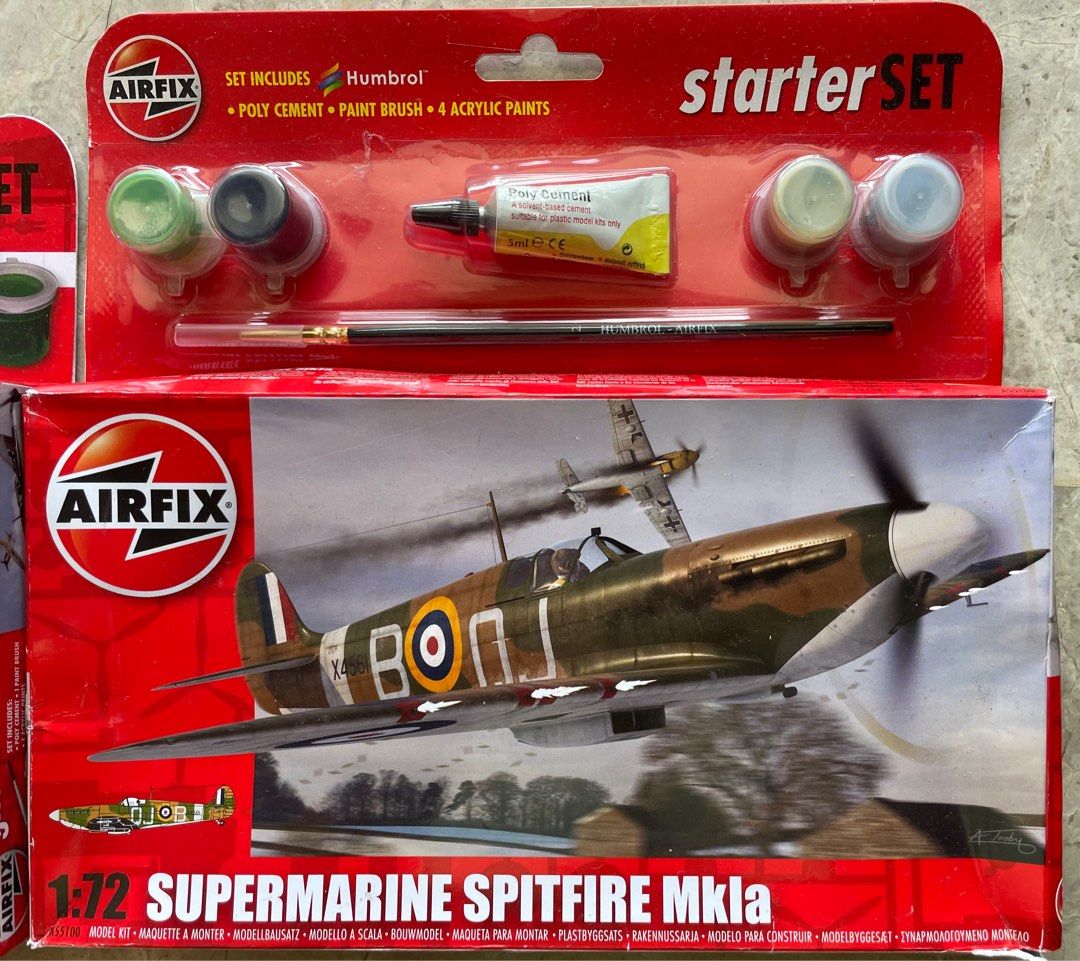 Airfix 1:72 Starter Set - WWII Battle of Britain set - Supermarine Spitfire MK1a & Messerschmitt ...