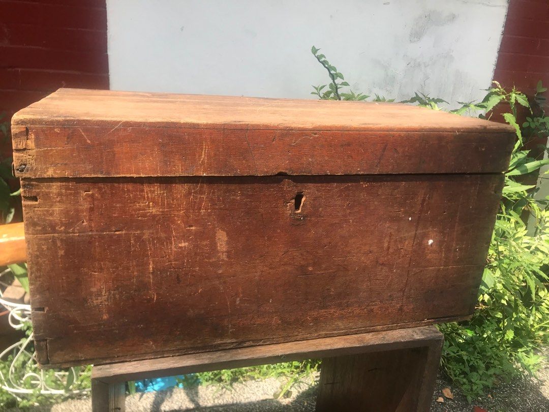 Antique Narra Baul wood, Hobbies & Toys, Memorabilia & Collectibles ...
