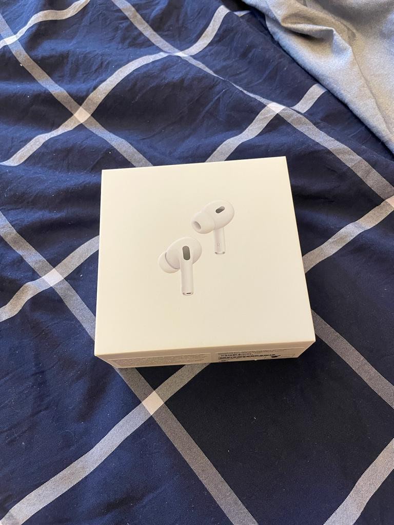 Apple EarPod gen 2, Audio, Earphones on Carousell