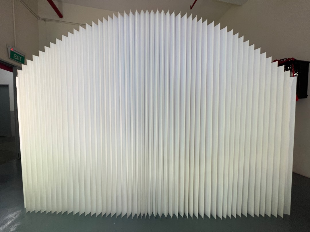 Arch pleated backdrop - 5m length, Hobbies & Toys, Stationery & Craft ...