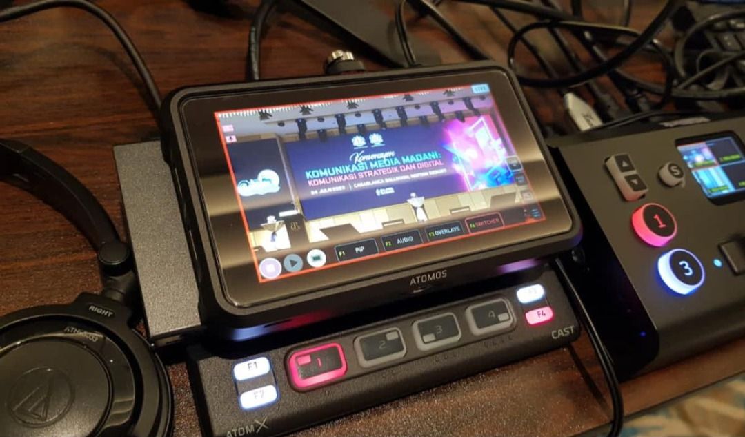 Atomos NINJA CAST Network-Connected Video Monitor & Recorder For Live ...