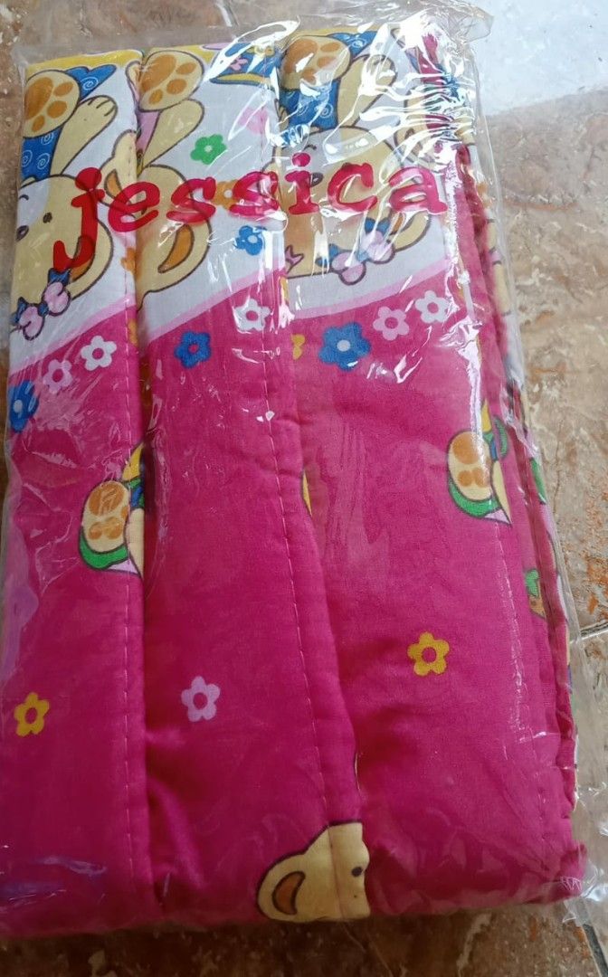 Bundle gendongan + tempat makan, Bayi & Anak, Perawatan & Makanan Anak ...