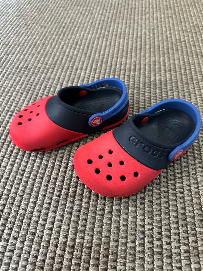 Crocs C9, Babies & Kids, Babies & Kids Fashion on Carousell