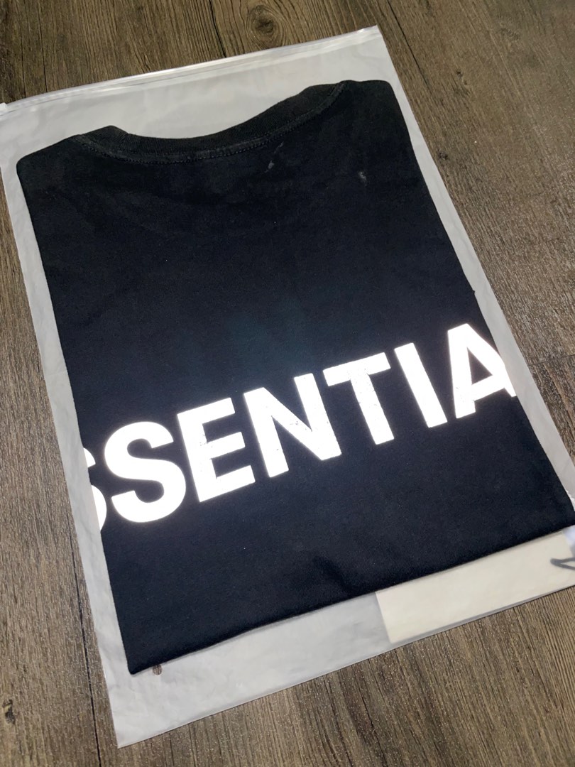 Fear Of God Essentials Reflective Logo Tee, Men's Fashion, Tops & Sets ...