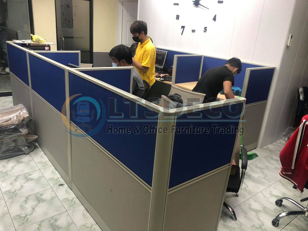 Free Installation Cubicle Office Partition / Office Furniture on Carousell