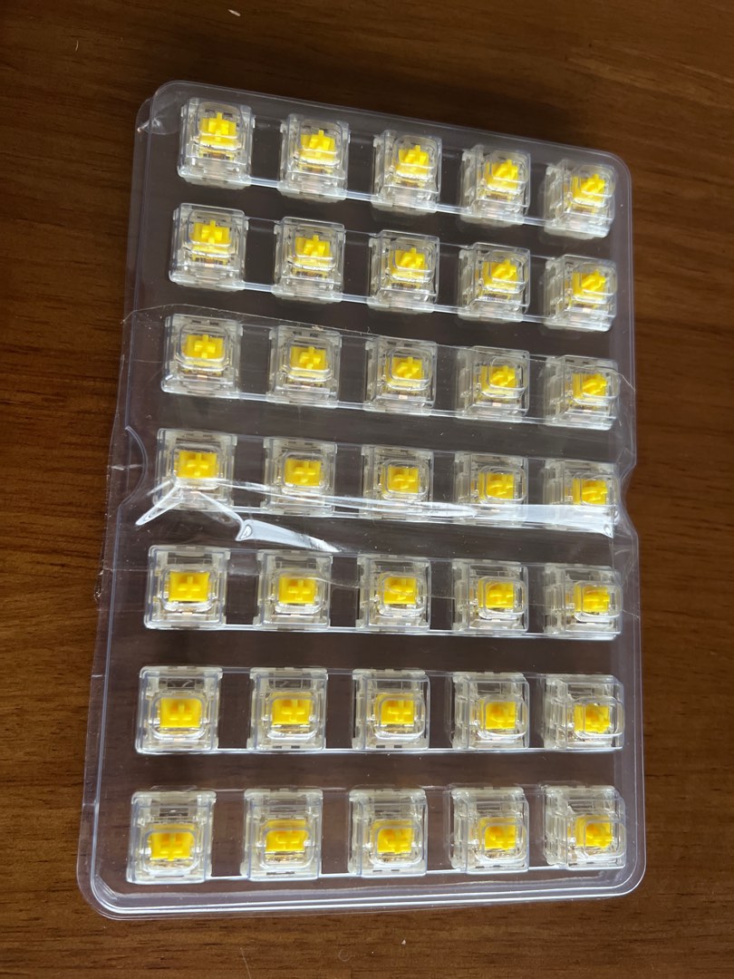 Gateron G Pro Yellow Switches 2.0 x 35 (BNIB), Computers & Tech, Parts ...