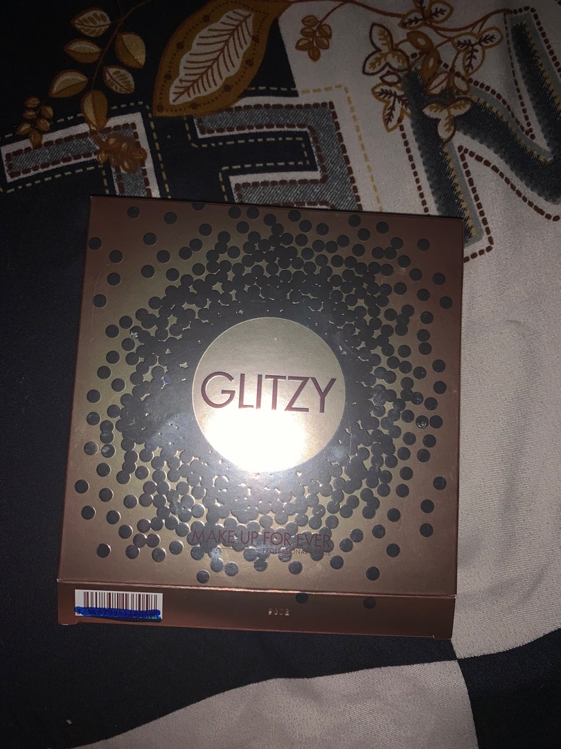 Glitzy Face Palette, Beauty & Personal Care, Face, Makeup on Carousell