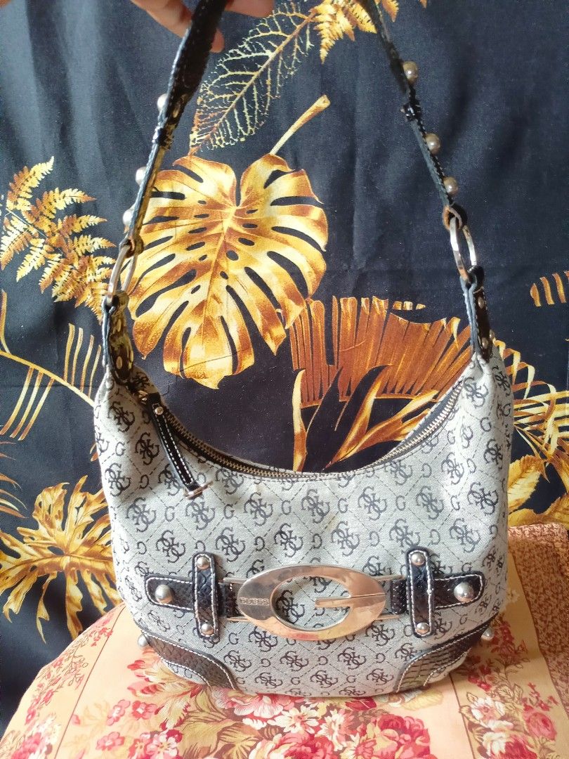 Guess Original, Luxury, Bags & Wallets on Carousell