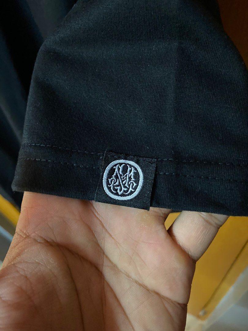 Highminds clothing on Carousell