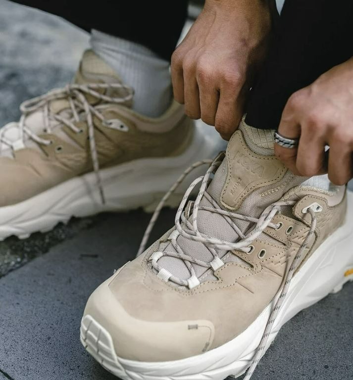 Hoka One One Kaha 2 Low Sand x Cream US 9 9.5 10 10.5, 男裝, 鞋, 波鞋 ...