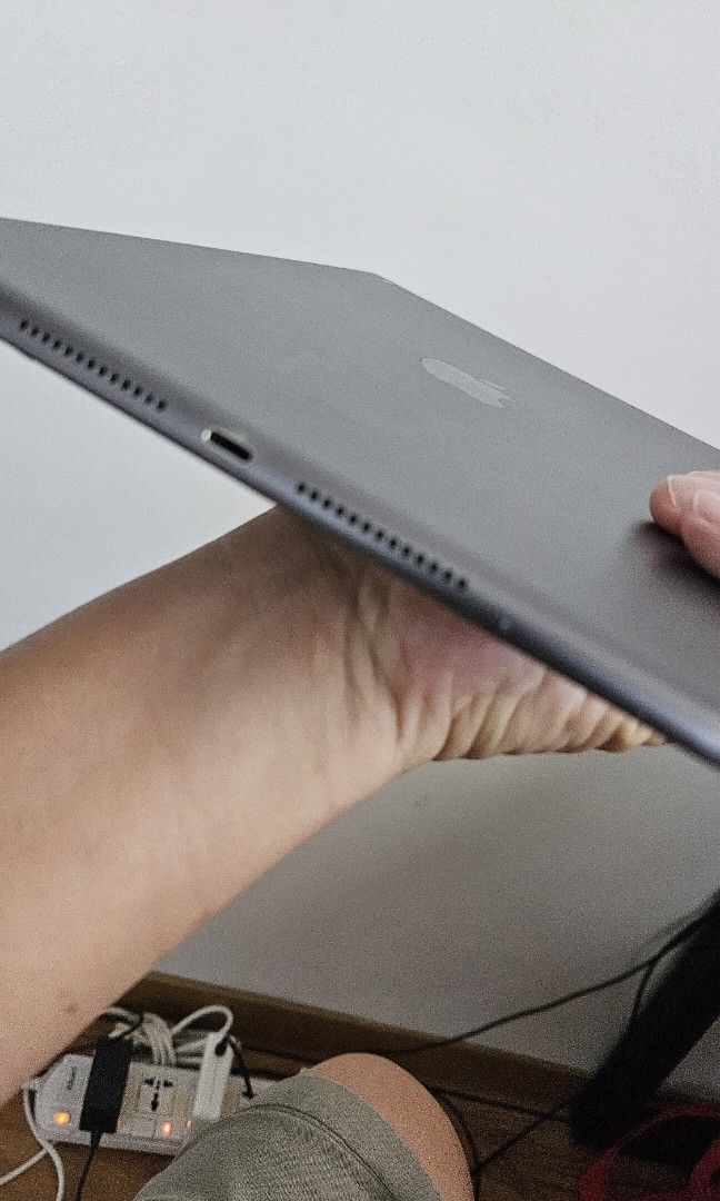 iPad 7th Generation 32gb Space Grey, Mobile Phones & Gadgets, Tablets ...