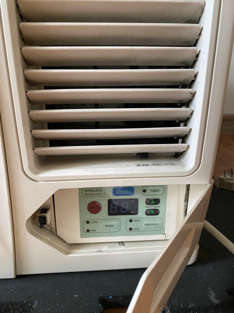 Kolin 2hp window type non-inverter aircon, TV & Home Appliances, Air ...