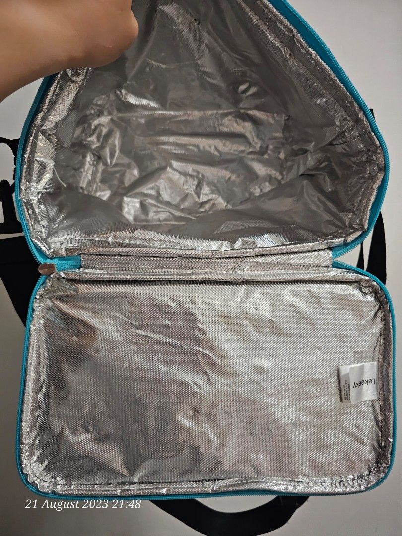 Leke Baby 35L cooler bag, Babies & Kids, Nursing & Feeding ...