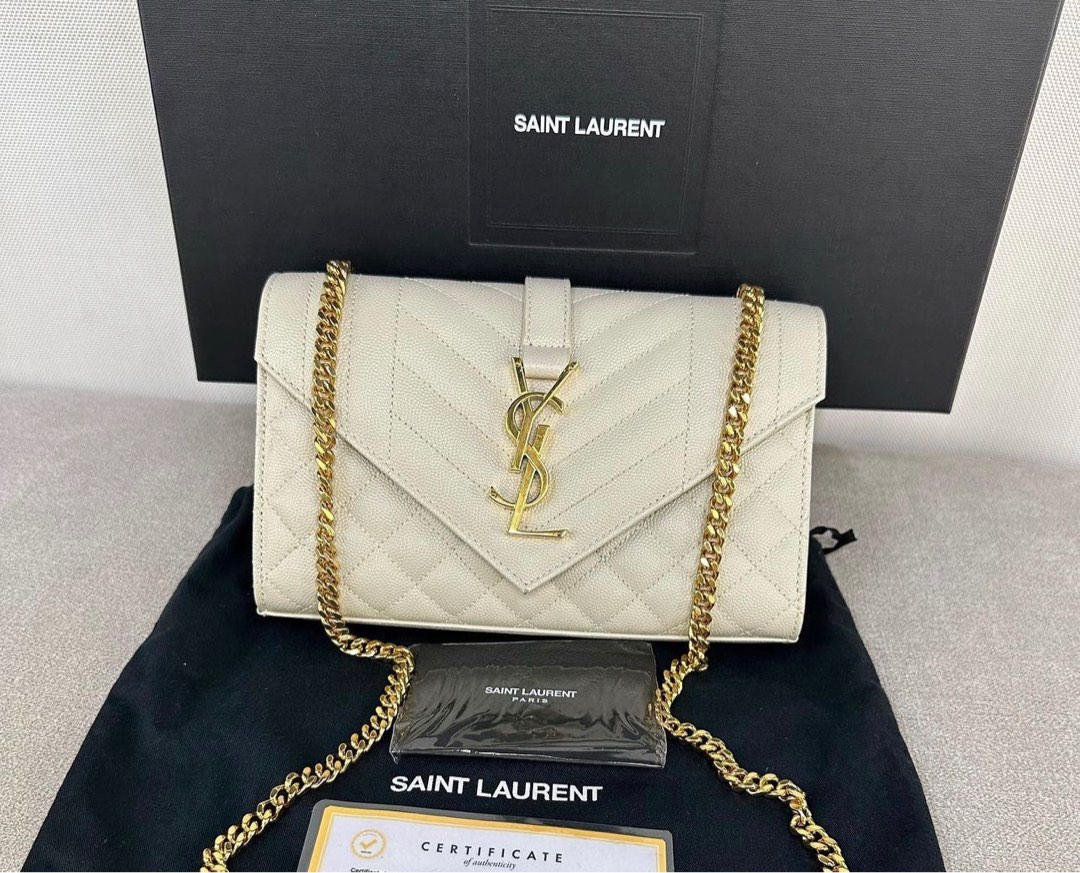 Like new YSL ENVELOPE SMALL on Carousell