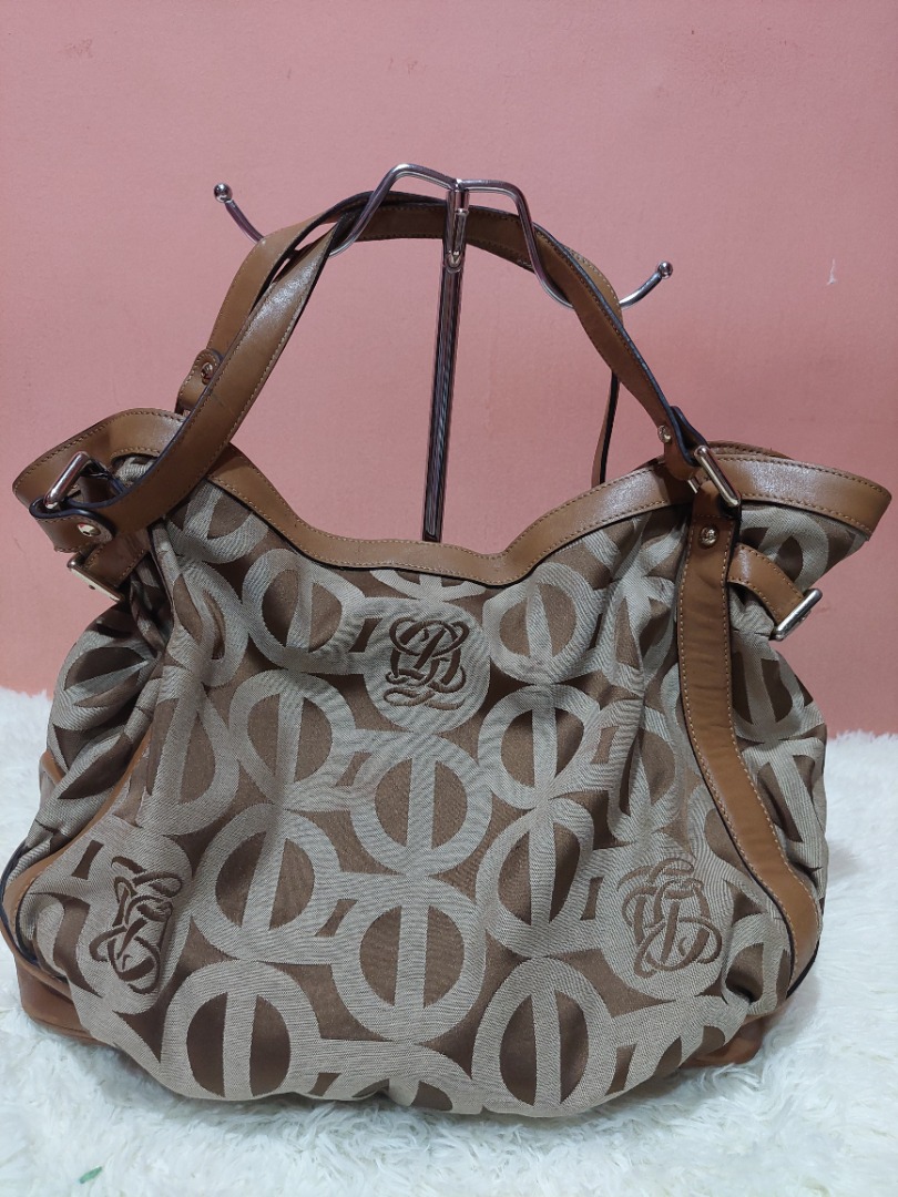 Louis Quatorze canvass bag on Carousell