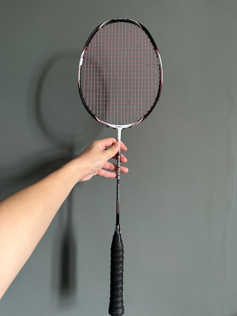Maxbolt WovenTech 90 28lbs similar feel to Yonex Astrox 99D and 88D Pro ...