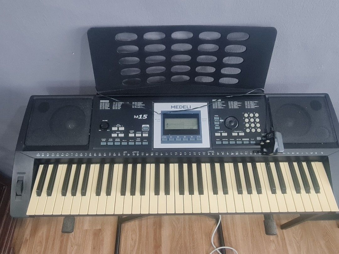 Medeli M15 Keyboard with Stand, Hobbies & Toys, Music & Media, Musical ...