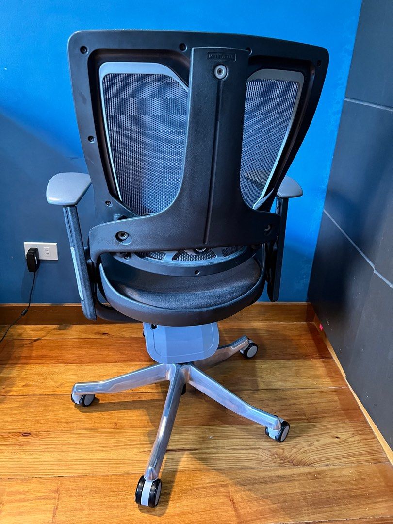 Merryfair Chair - WAU Model, Furniture & Home Living, Office Furniture ...