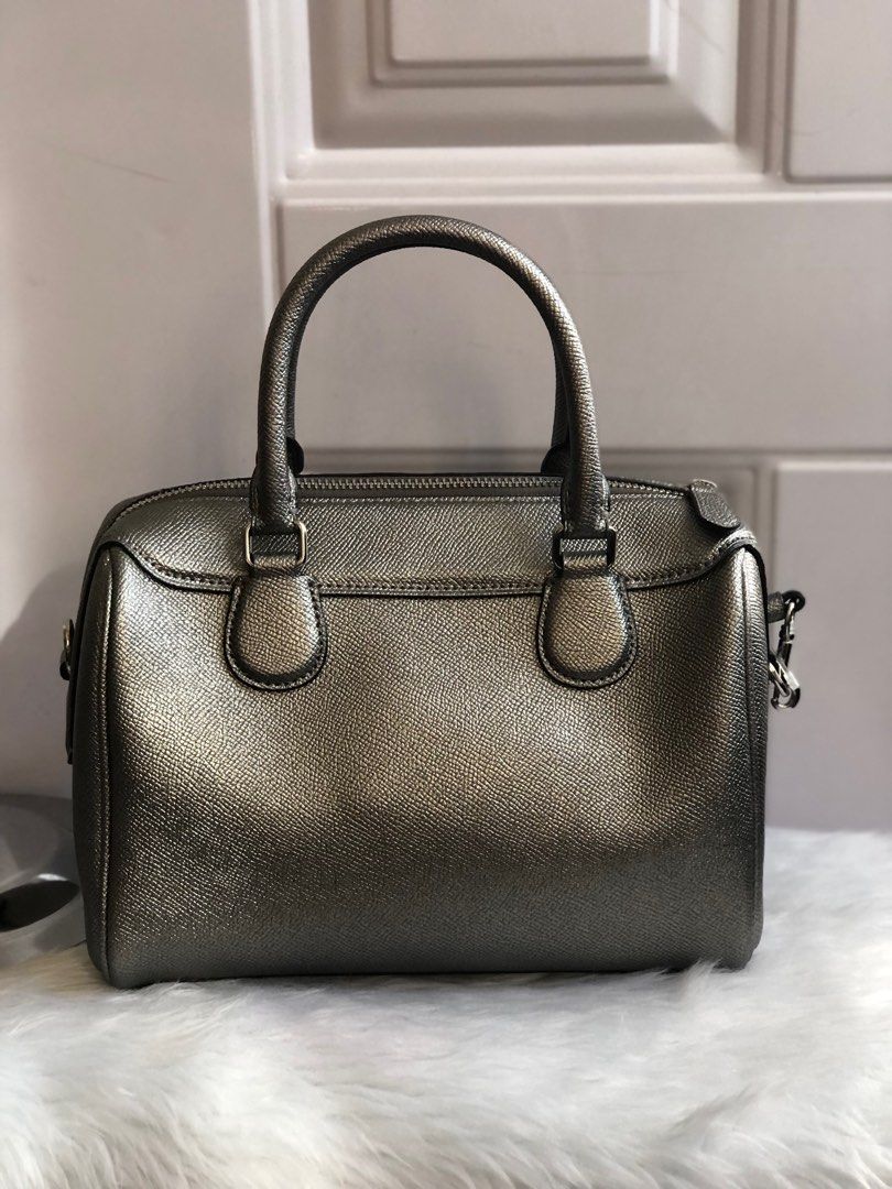 Mini Benette on Carousell