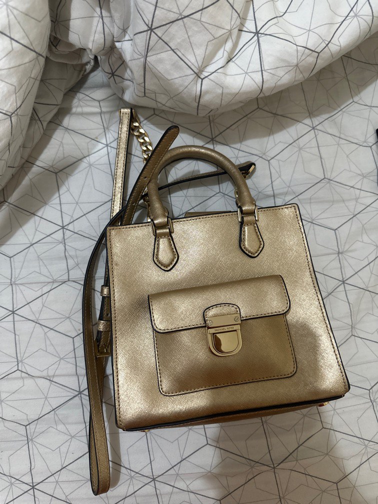 Mini Michael Kors Gold, Barang Mewah, Tas & Dompet di Carousell