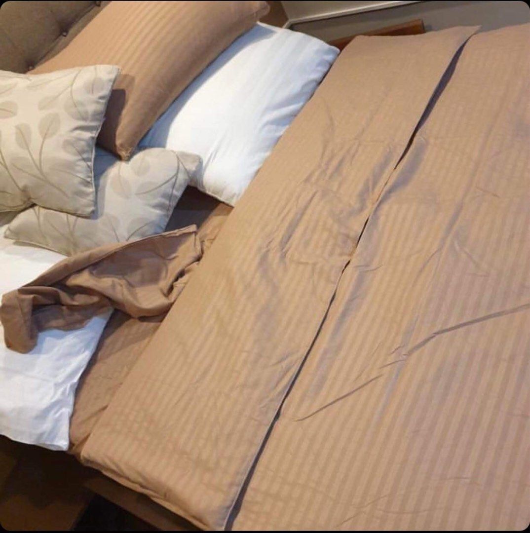 Neatens Manila Bedsheet Set on Carousell