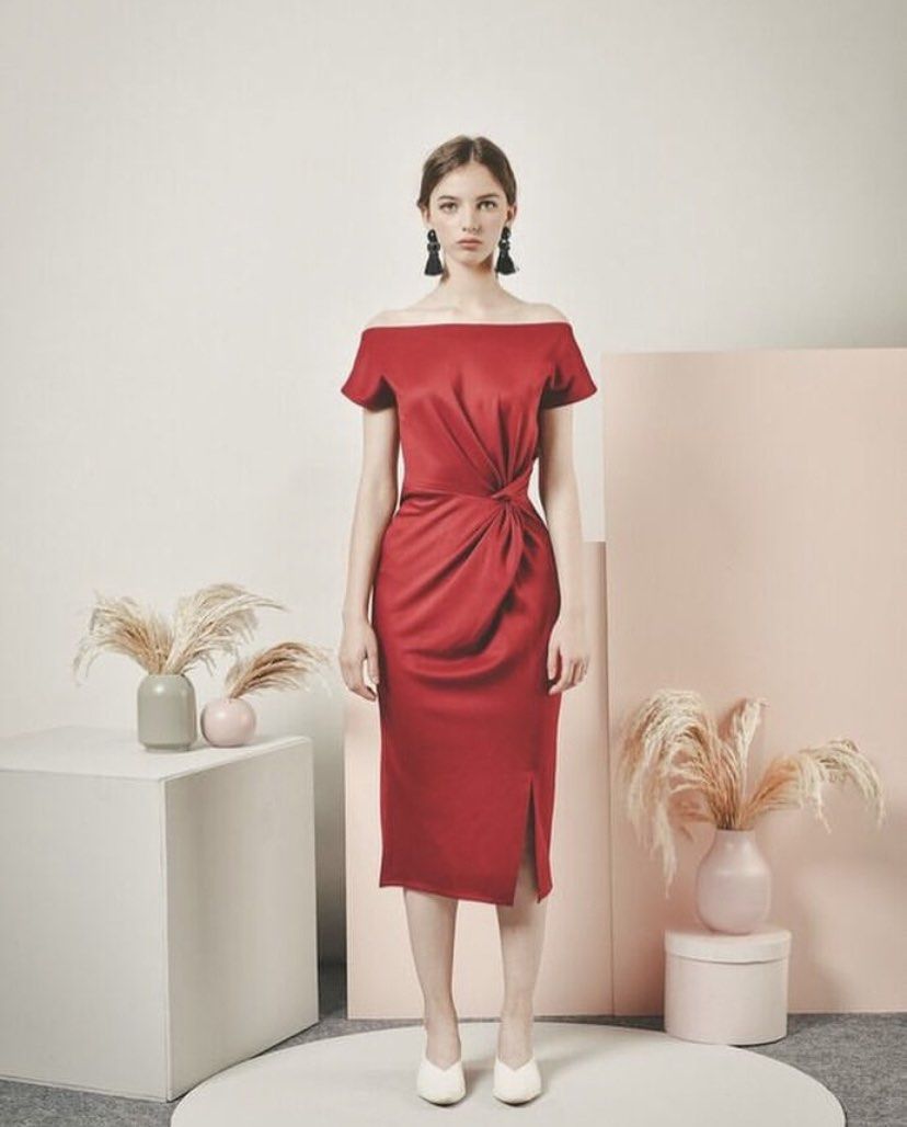 Nore Tashia Red Dress Merah Scuba, Fesyen Wanita, Pakaian Wanita, Gaun ...