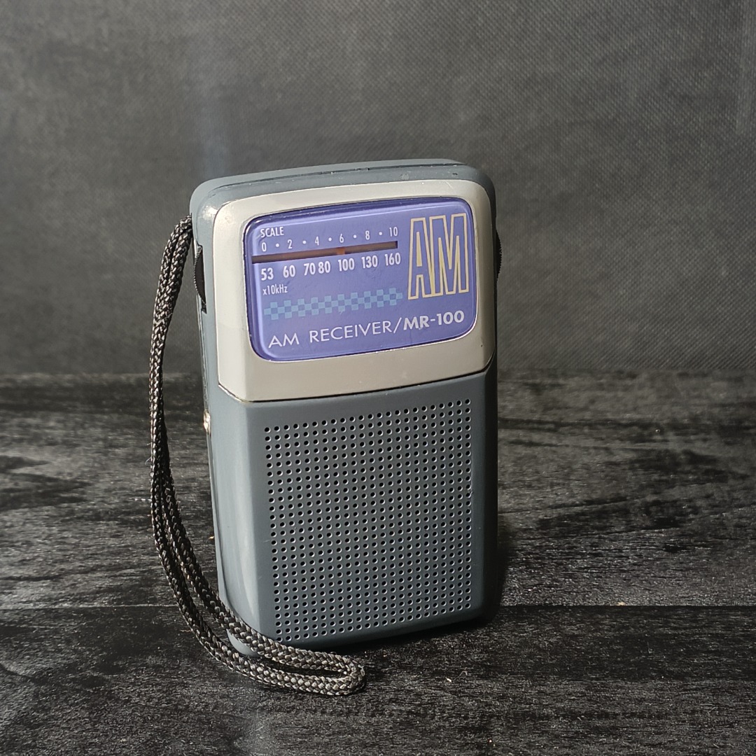 OHM Electronic Inc. MR-100 AM Pocket Radio on Carousell