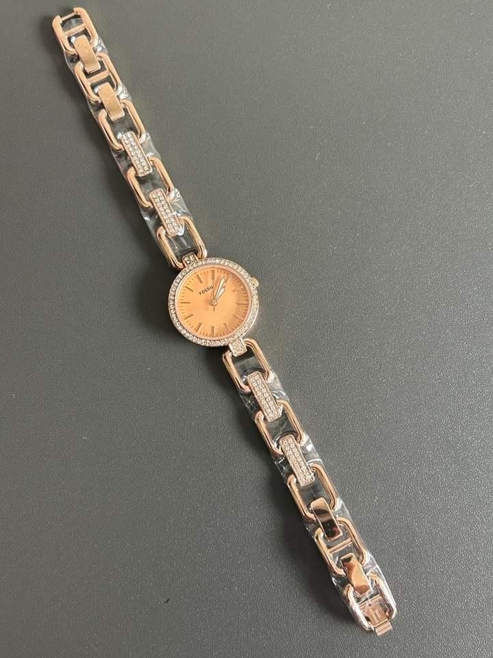 Original japan fossil watch on Carousell